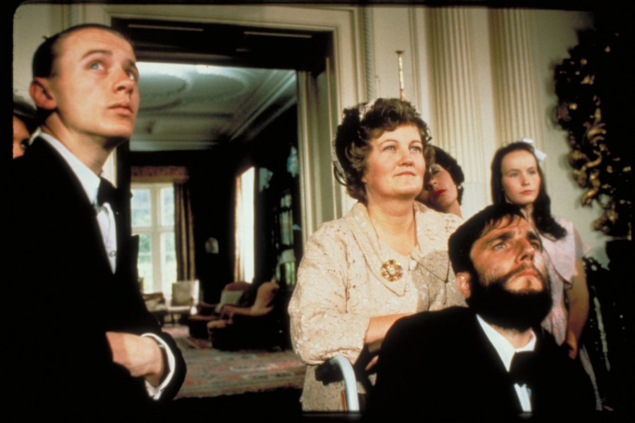 Classic Film Review: An Oscar winner re-visited, “My Left Foot” (1989 ...
